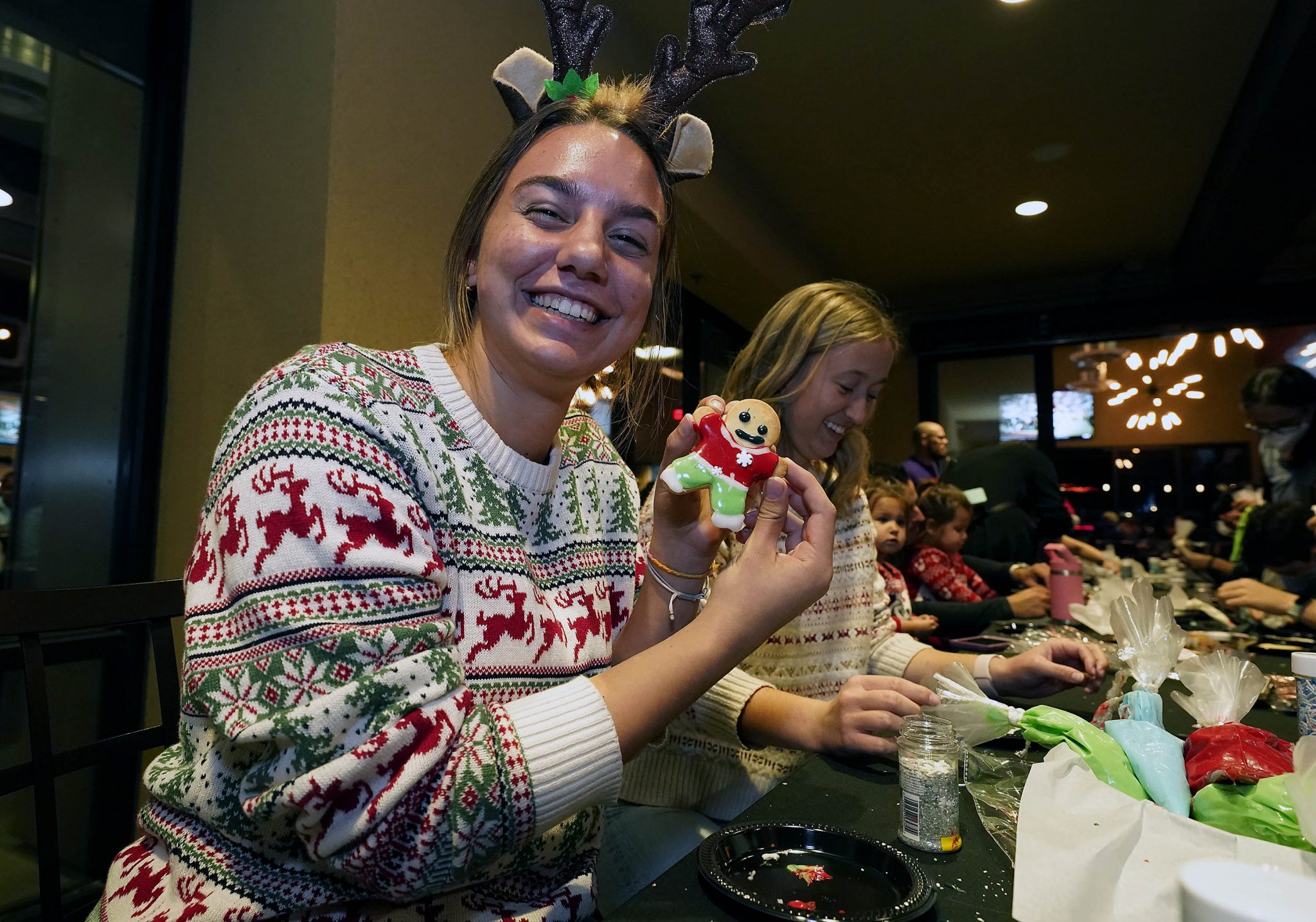 Slideshow: GCU 2021 Christmas tree lighting - GCU News