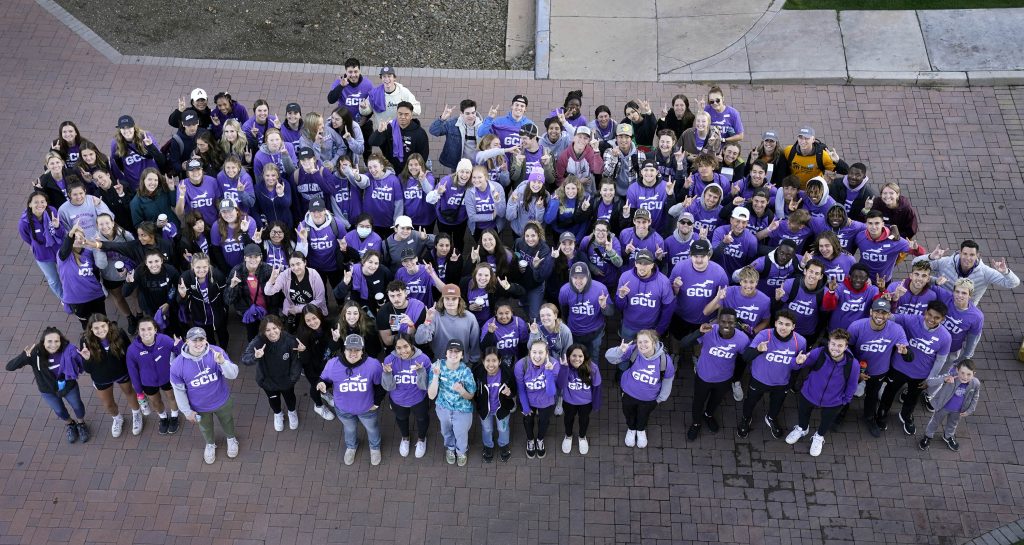 Slideshow: Lopes Go Local - GCU News