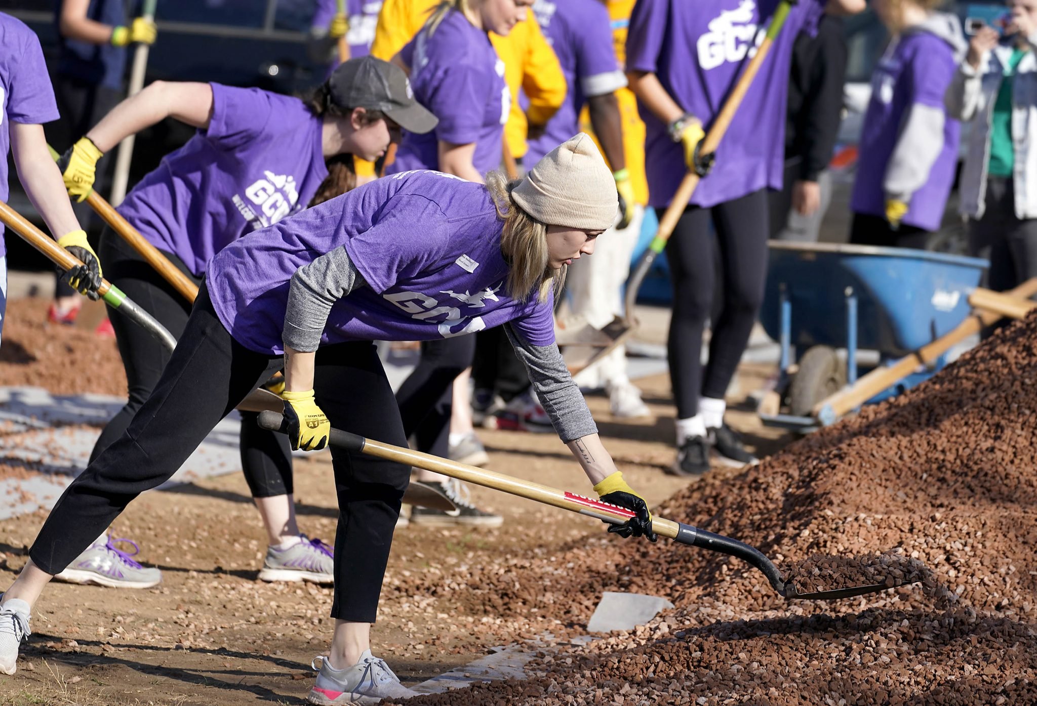 Slideshow: Lopes Go Local - GCU News