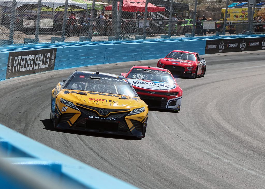 Slideshow: Student's Phoenix Raceway photos - GCU News