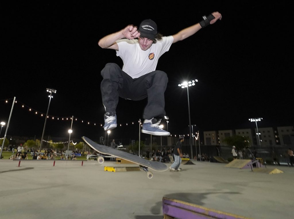Slideshow: 'Ride or Die' skateboard competition - GCU News