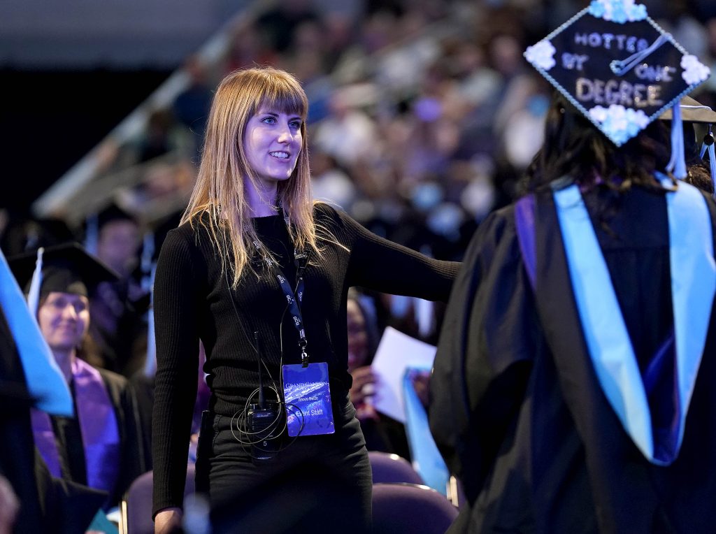 Slideshow: Commencement staff, volunteers - GCU News