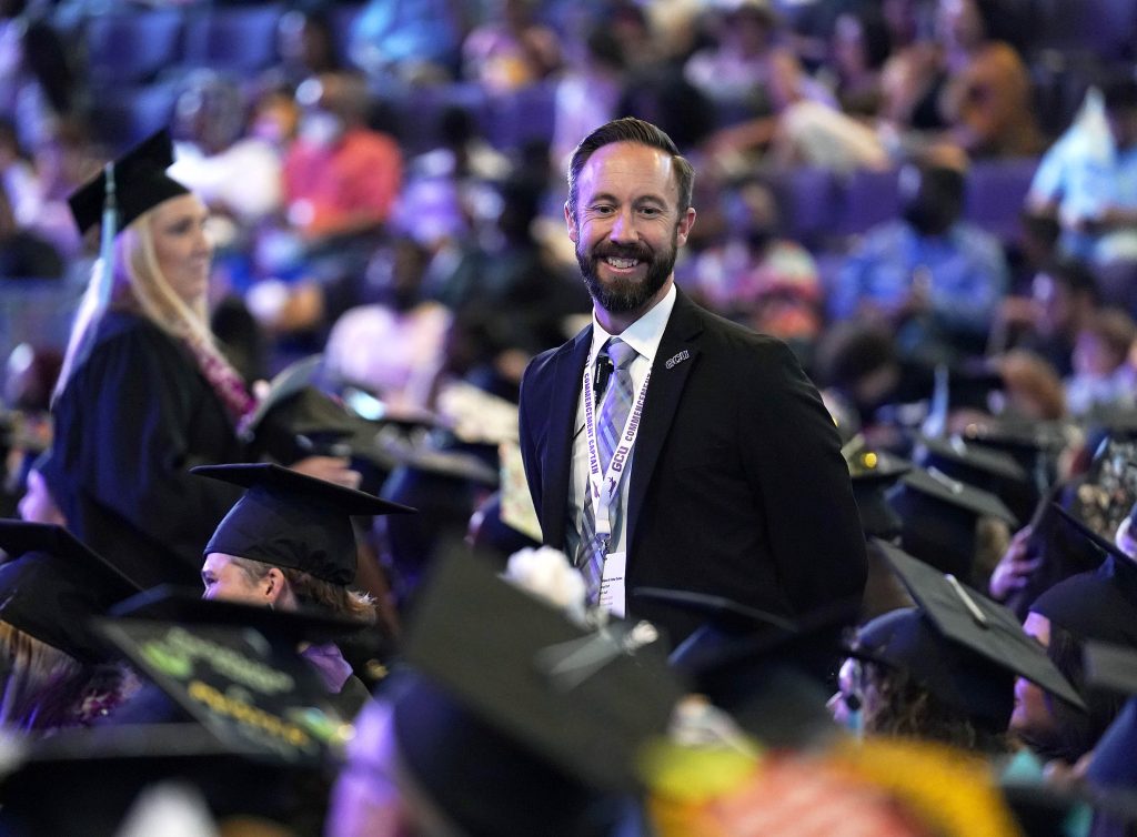 Slideshow: Commencement staff, volunteers - GCU News
