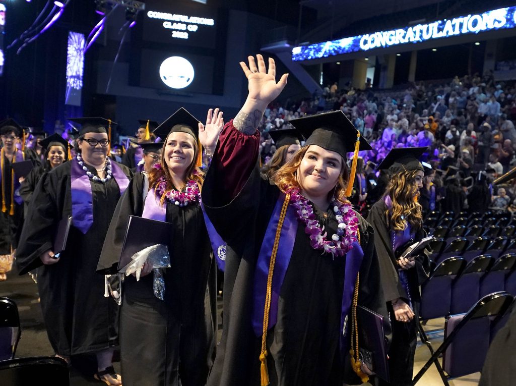 Slideshow: Spring Commencement, Monday morning ceremony - GCU News