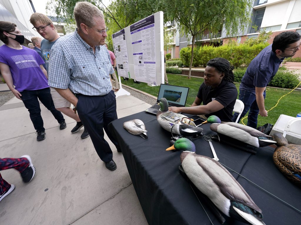 Slideshow: Engineering Capstone Showcase - GCU News