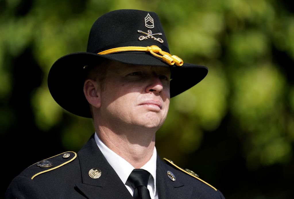 Slideshow: Army ROTC Commissioning Ceremony - GCU News