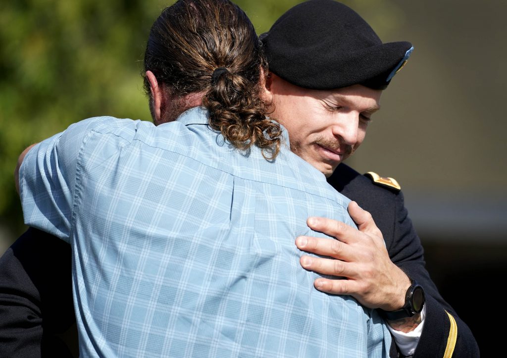 Slideshow: Army ROTC Commissioning Ceremony - GCU News