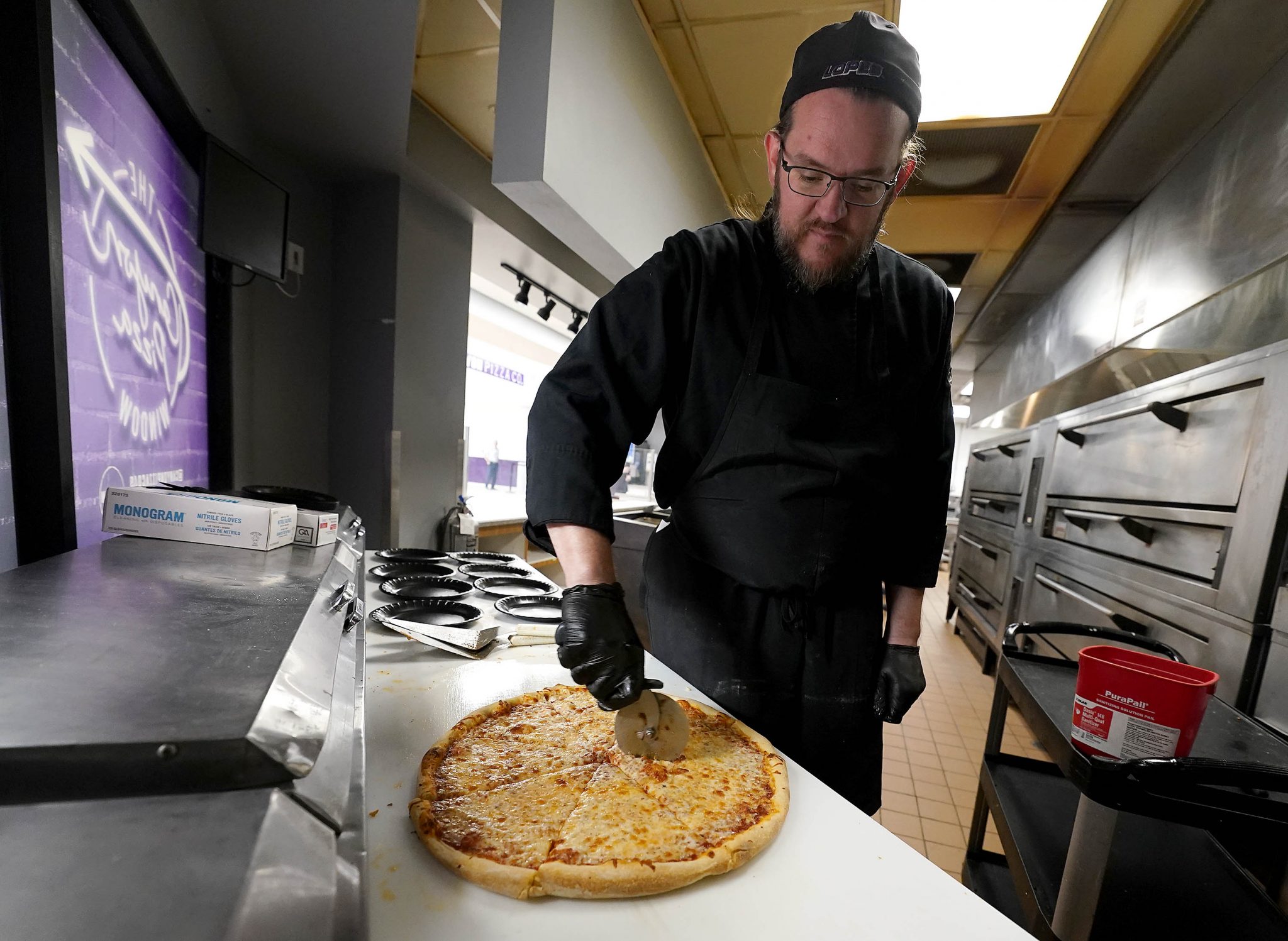 Canyon Pizza tasting - GCU News