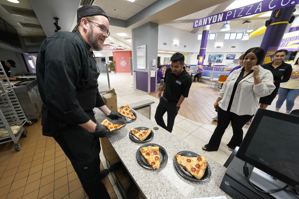 Canyon Pizza tasting - GCU News