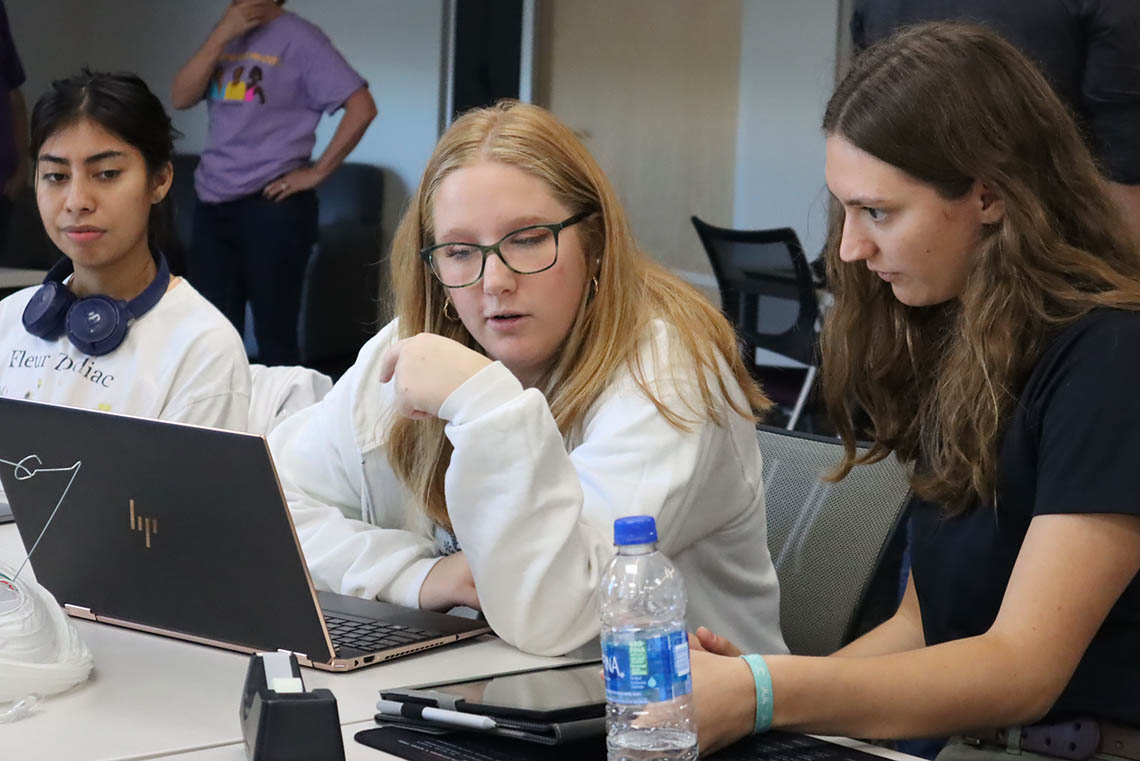 Coding with My Girls forges new connections - GCU News
