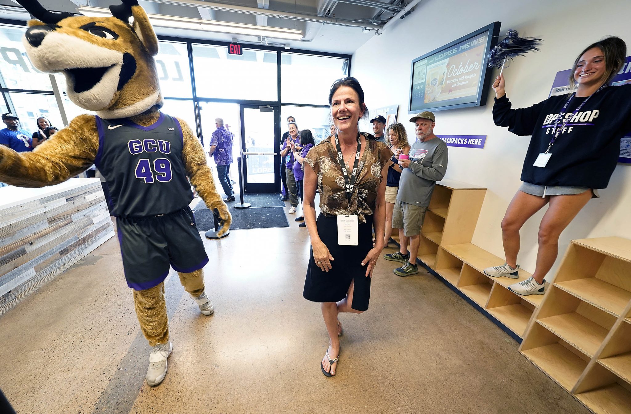 Caught up in GCU spirit, mom donates prize - GCU News