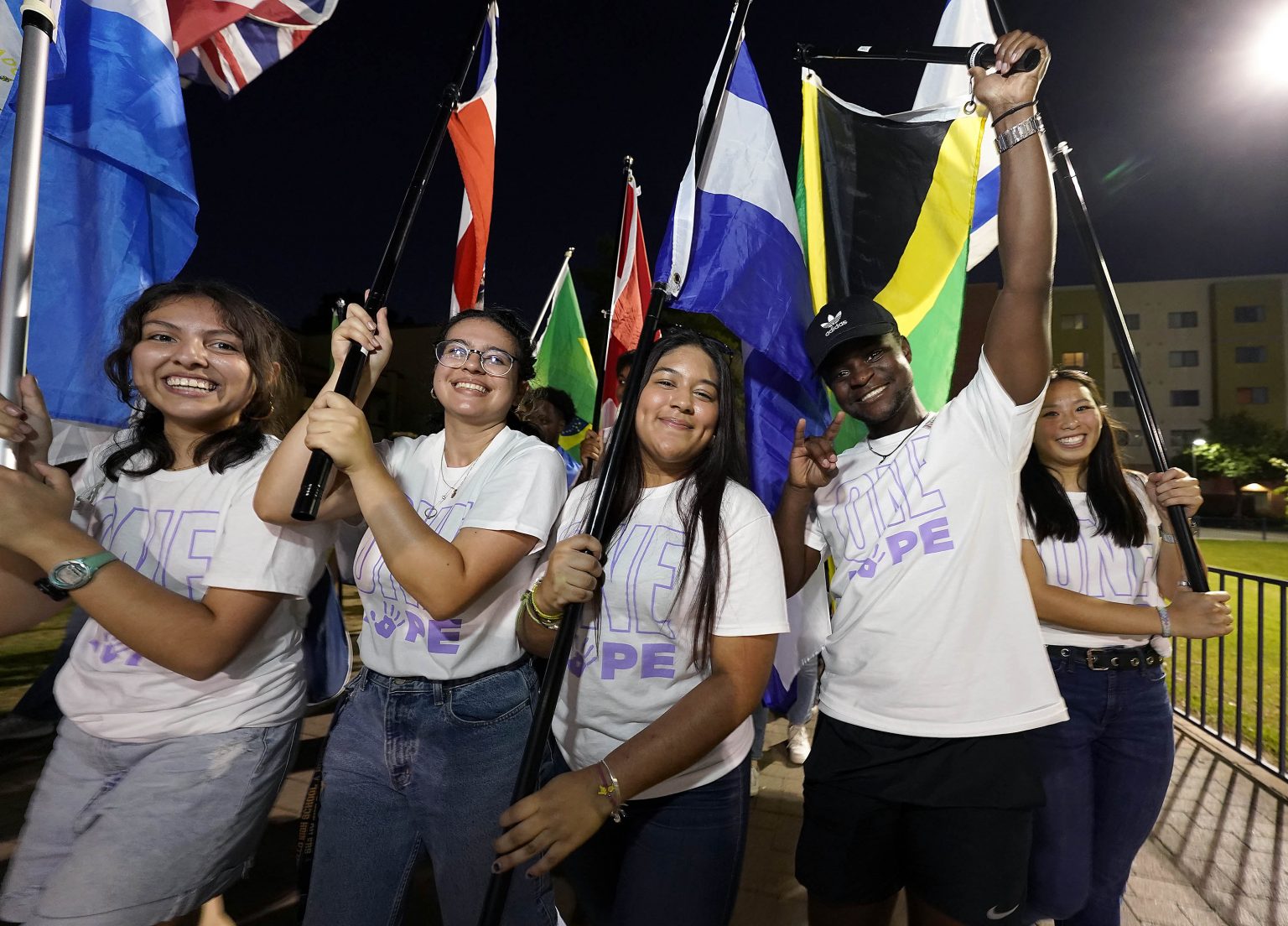 Sea of students walks in waves to show unity - GCU News
