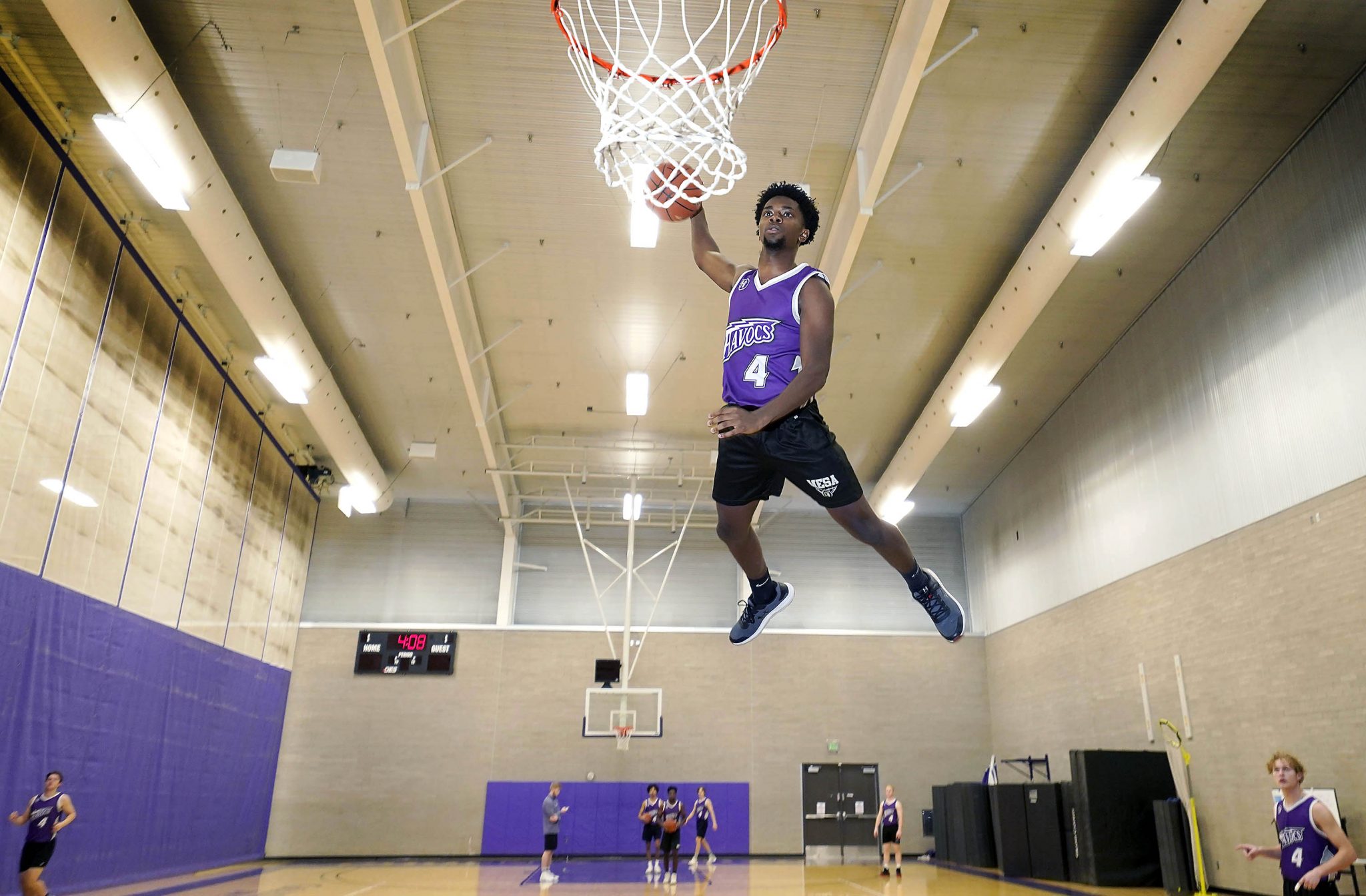 Flight Crew set to launch electric dunk show - GCU News