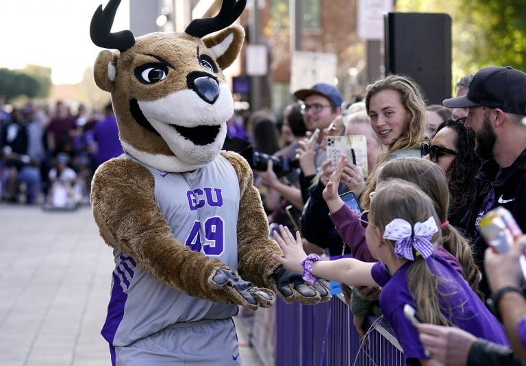 Tailgate, Hall of Fame inductions highlight Homecoming - GCU News
