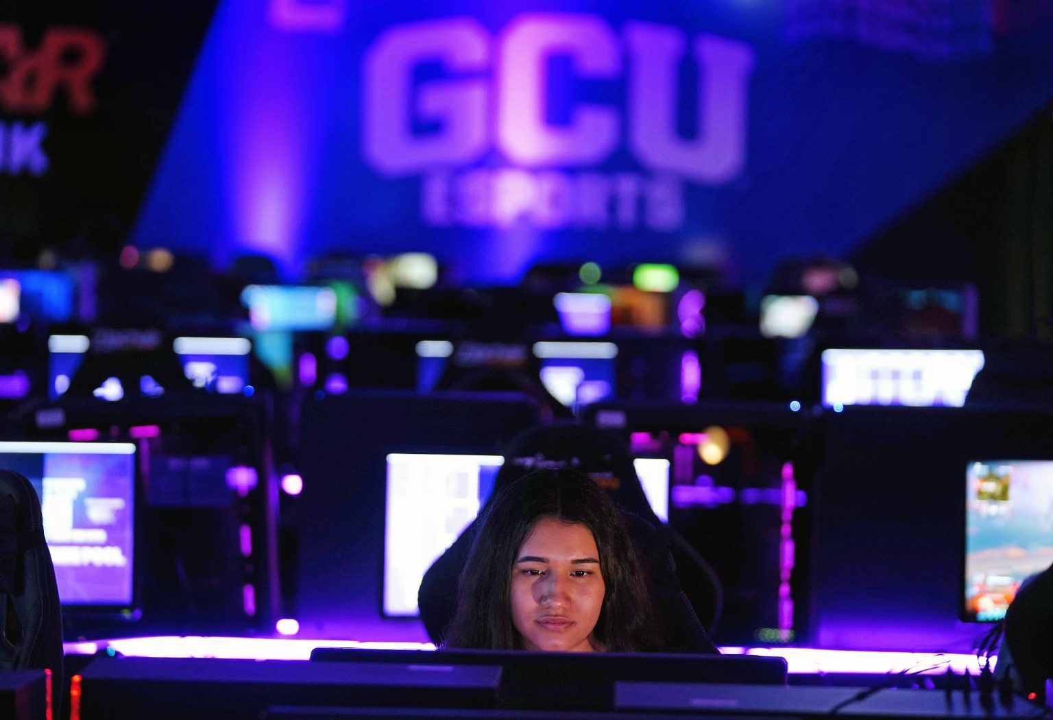 Grand Canyon University celebrates another graduating class of nearly ...