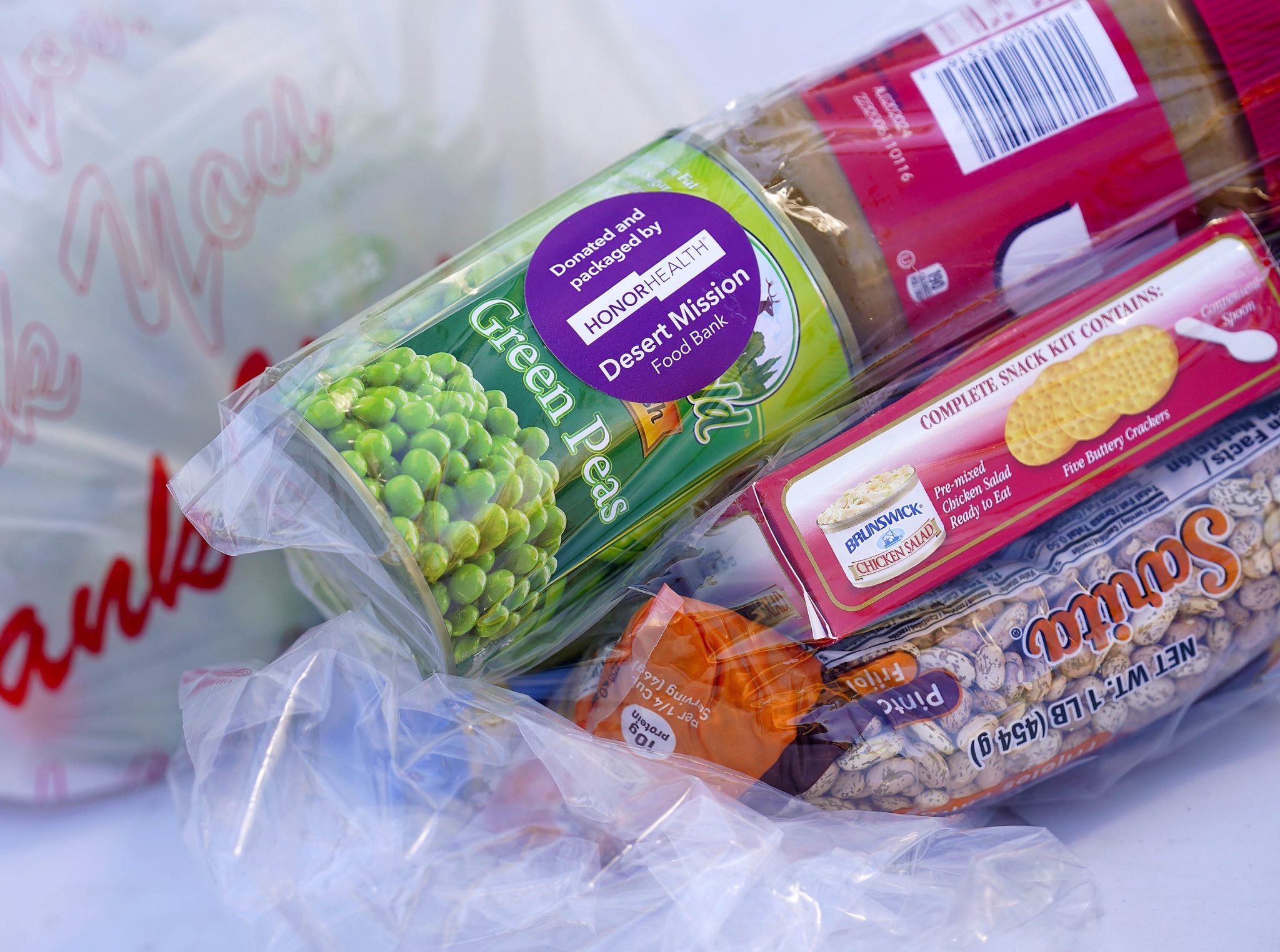 Campus distribution event addresses food insecurity - GCU News