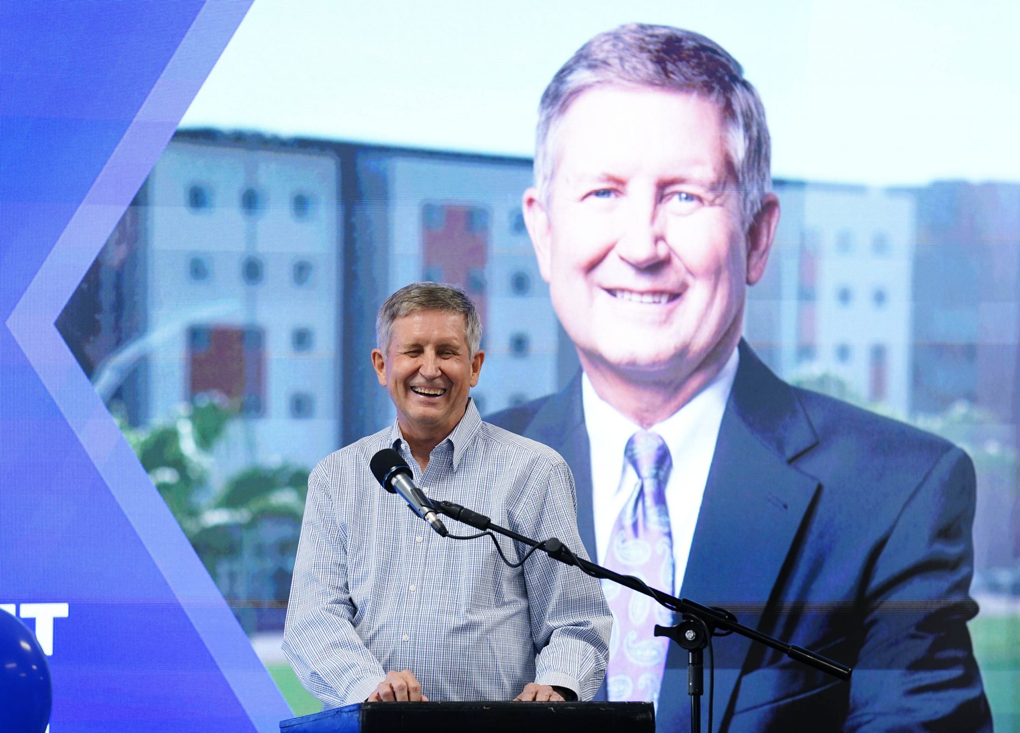 Joe Mildenhall retirement party - GCU News