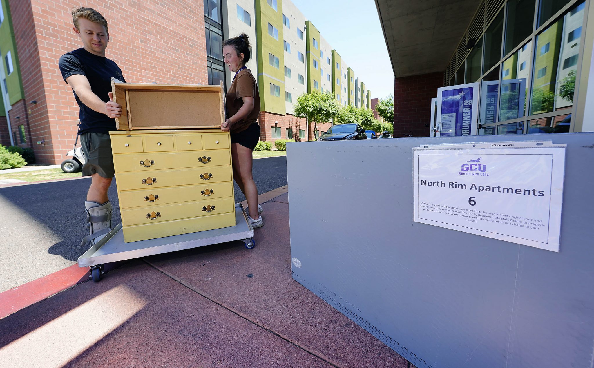 Summer Students Relocation - GCU News