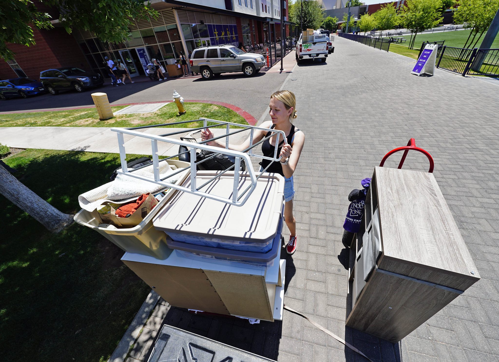 Summer Students Relocation - GCU News