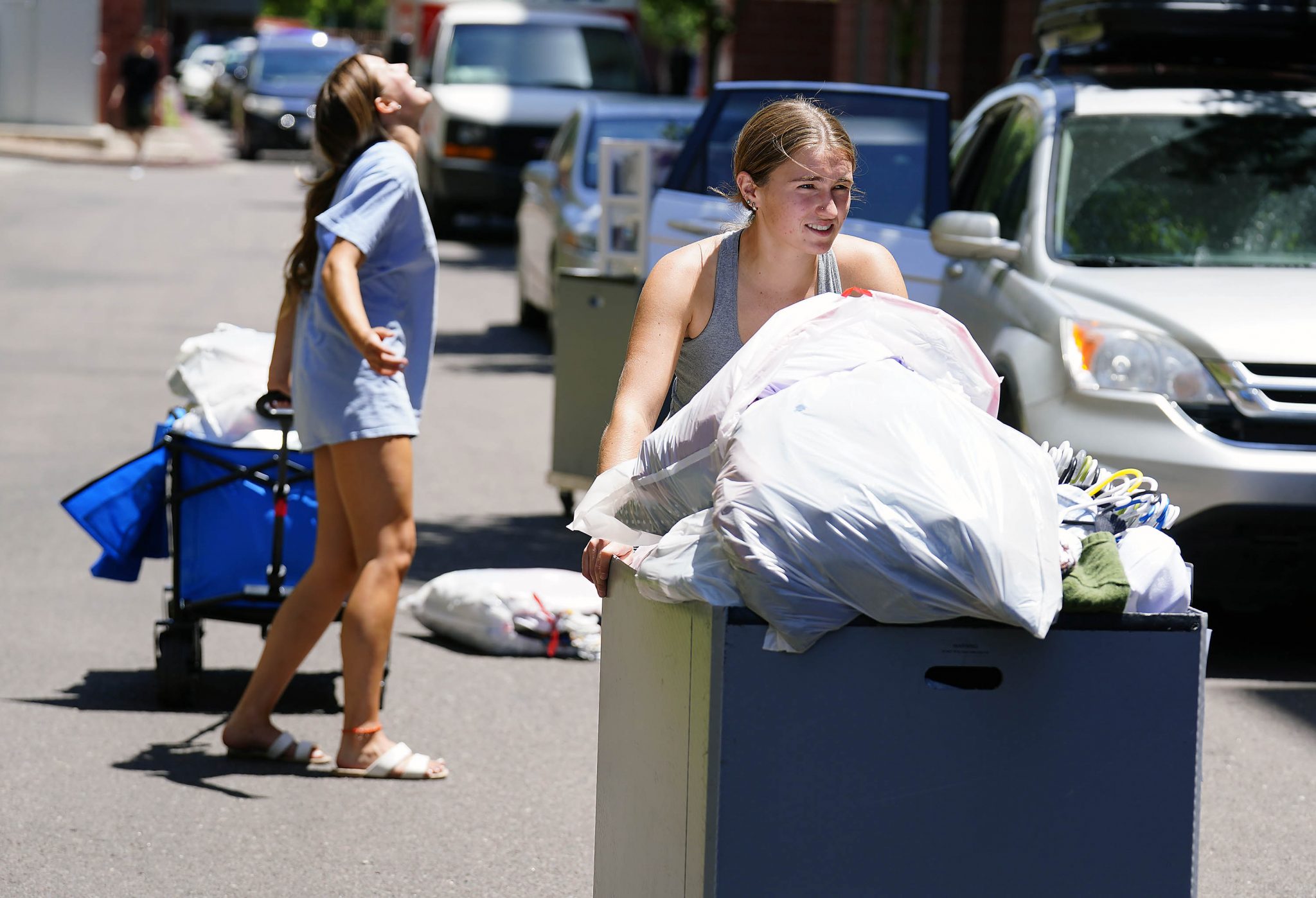 Summer Students Relocation - GCU News