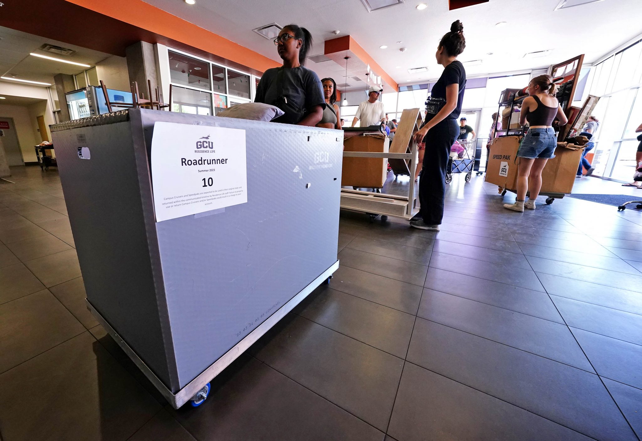 Summer Students Relocation - GCU News