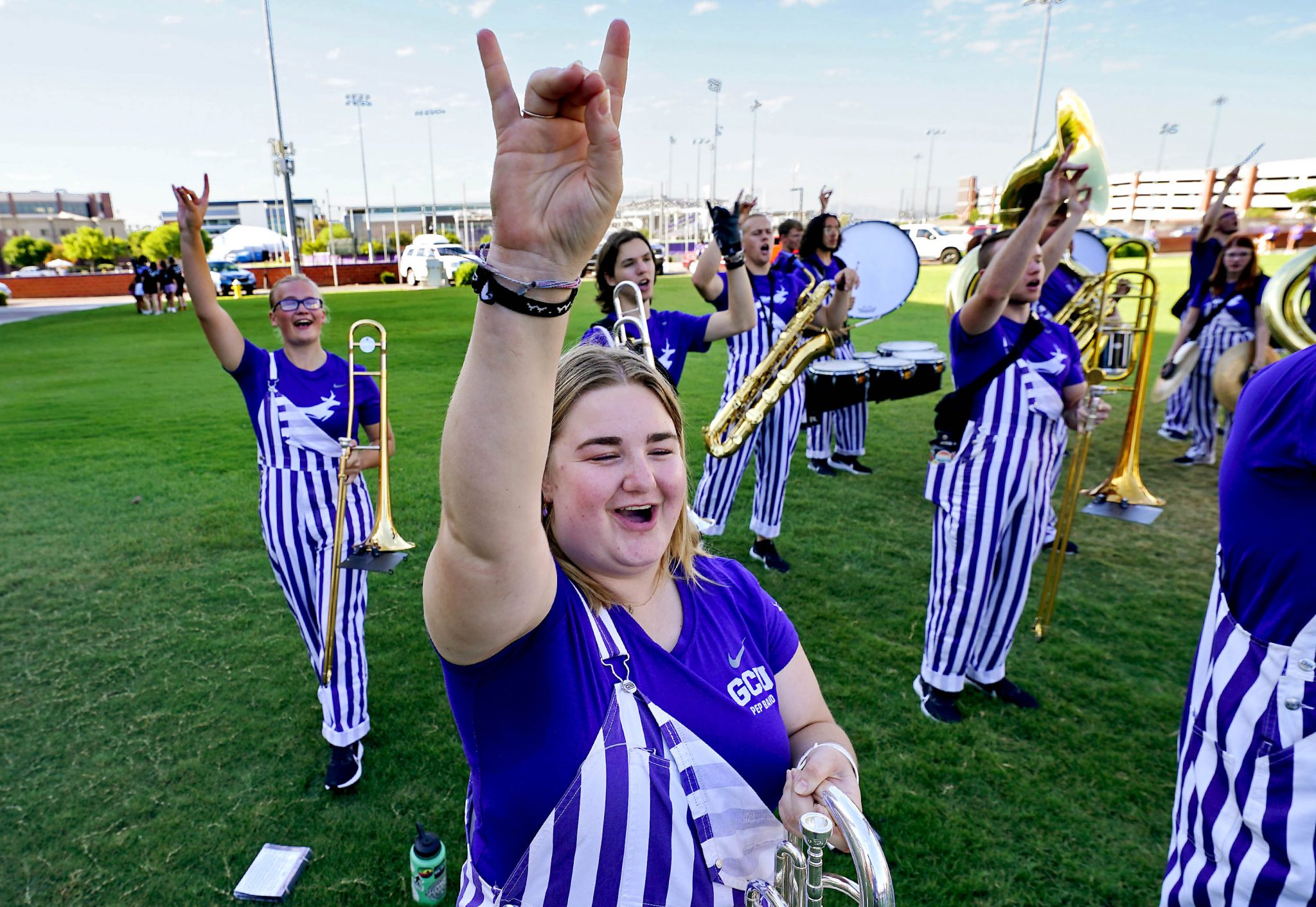 Students get moved in and plugged in to GCU life - GCU News