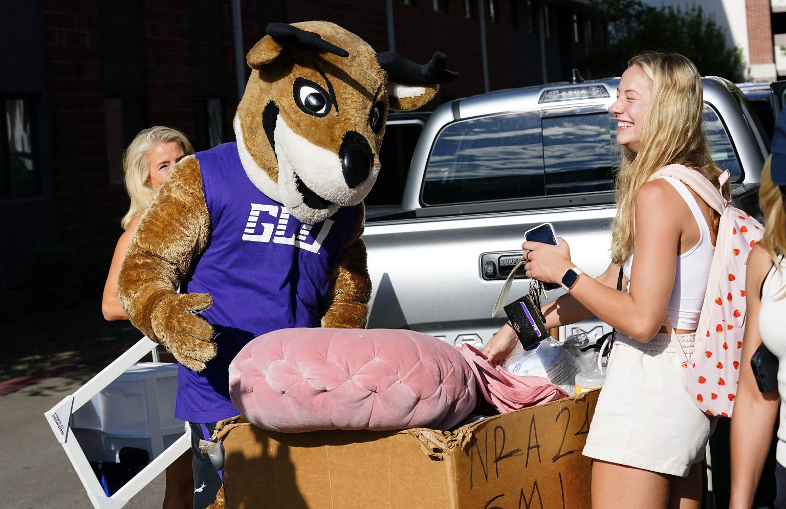 First day of Welcome Week - GCU News