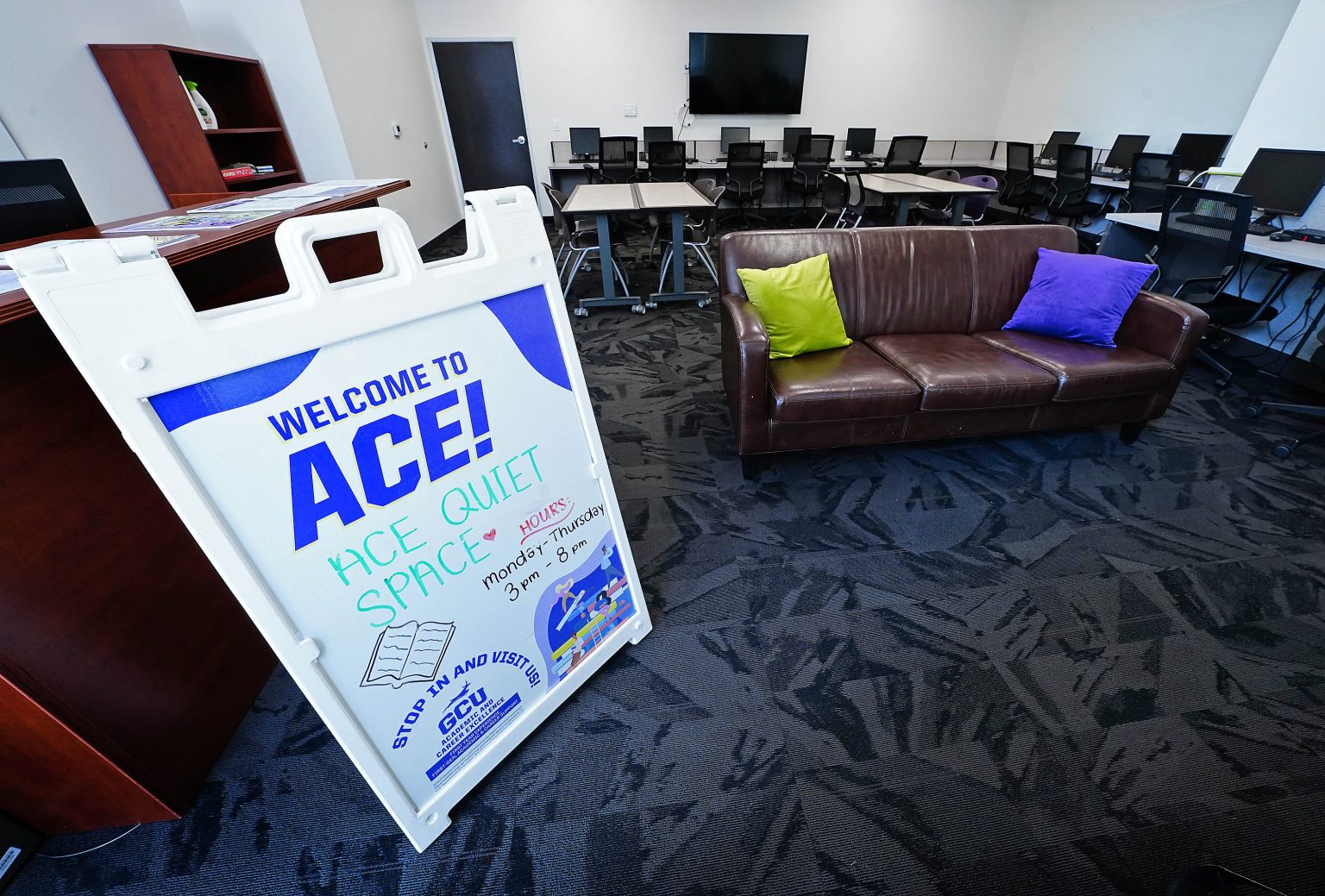 A little study time at the ACE Centers - GCU News