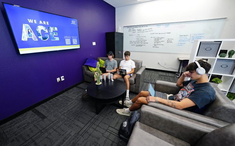 A little study time at the ACE Centers - GCU News