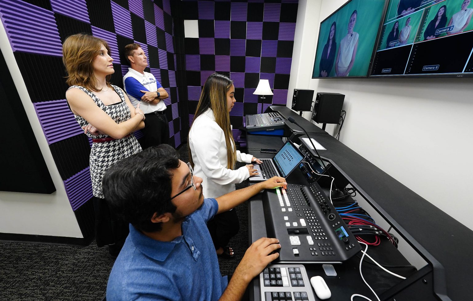 Students launch news broadcast 'Lopes Lately' - GCU News
