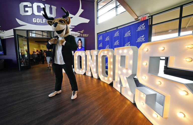 Students hear from pros during Lopes Teach Up Week - GCU News