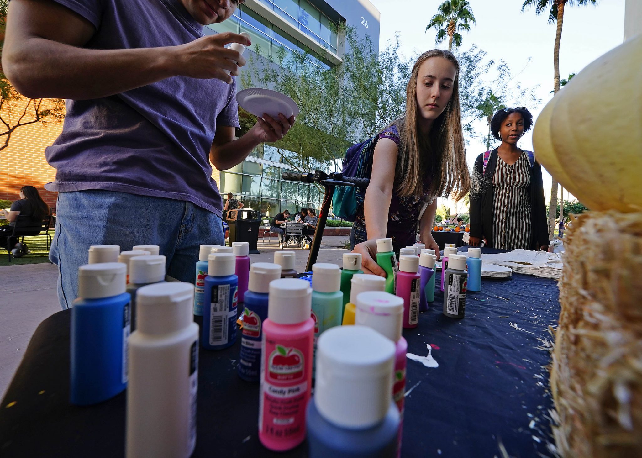 'Senate Spice and Everything Nice,' Dia de los Muertos, Native American ...