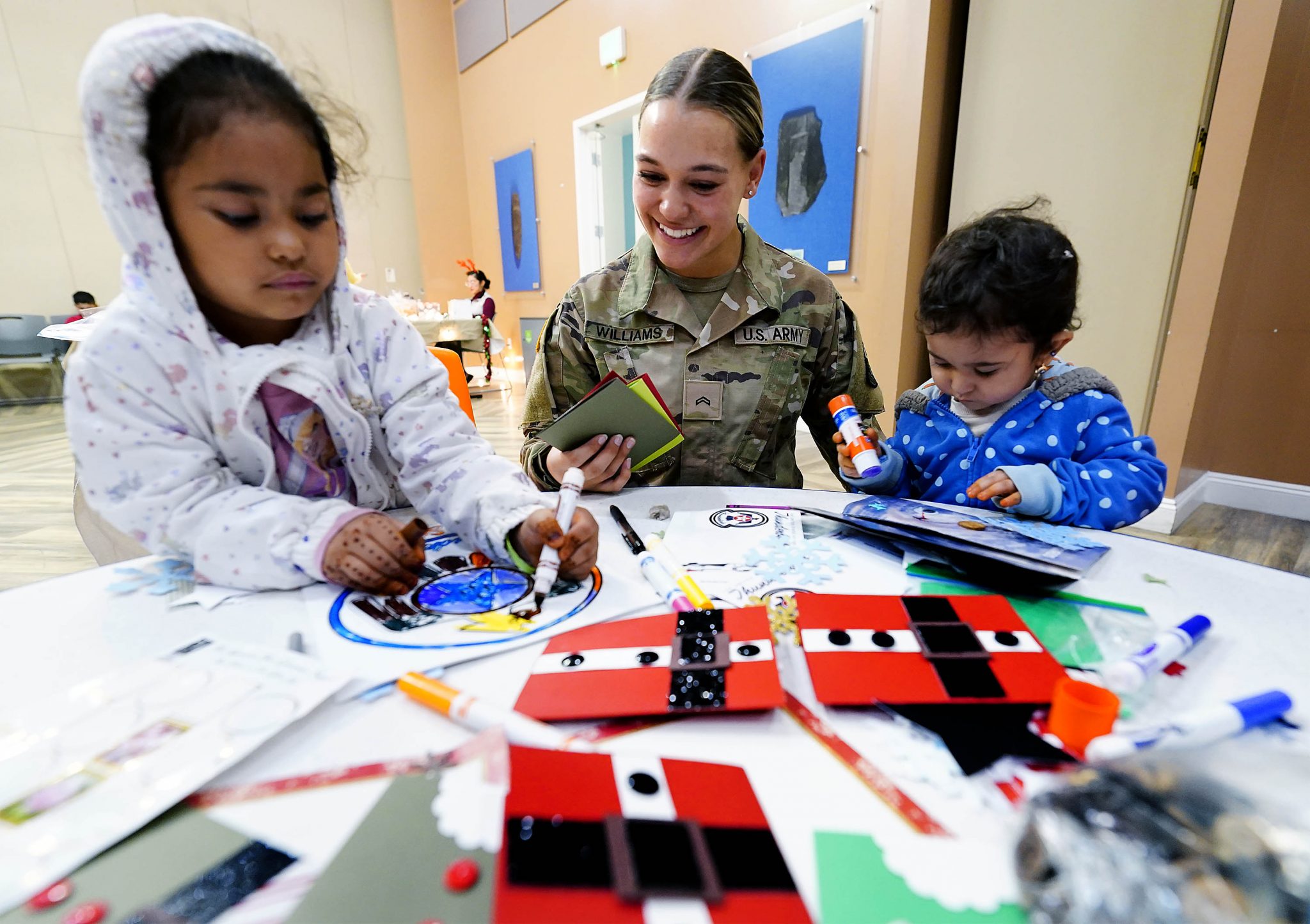 Cards for the Troops - GCU News