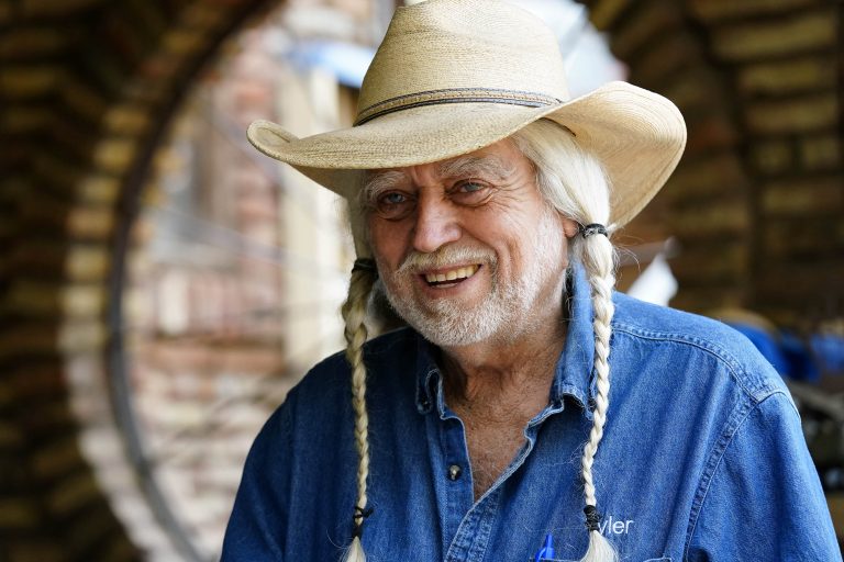 University launches celebration of landmark 75th anniversary year - GCU ...