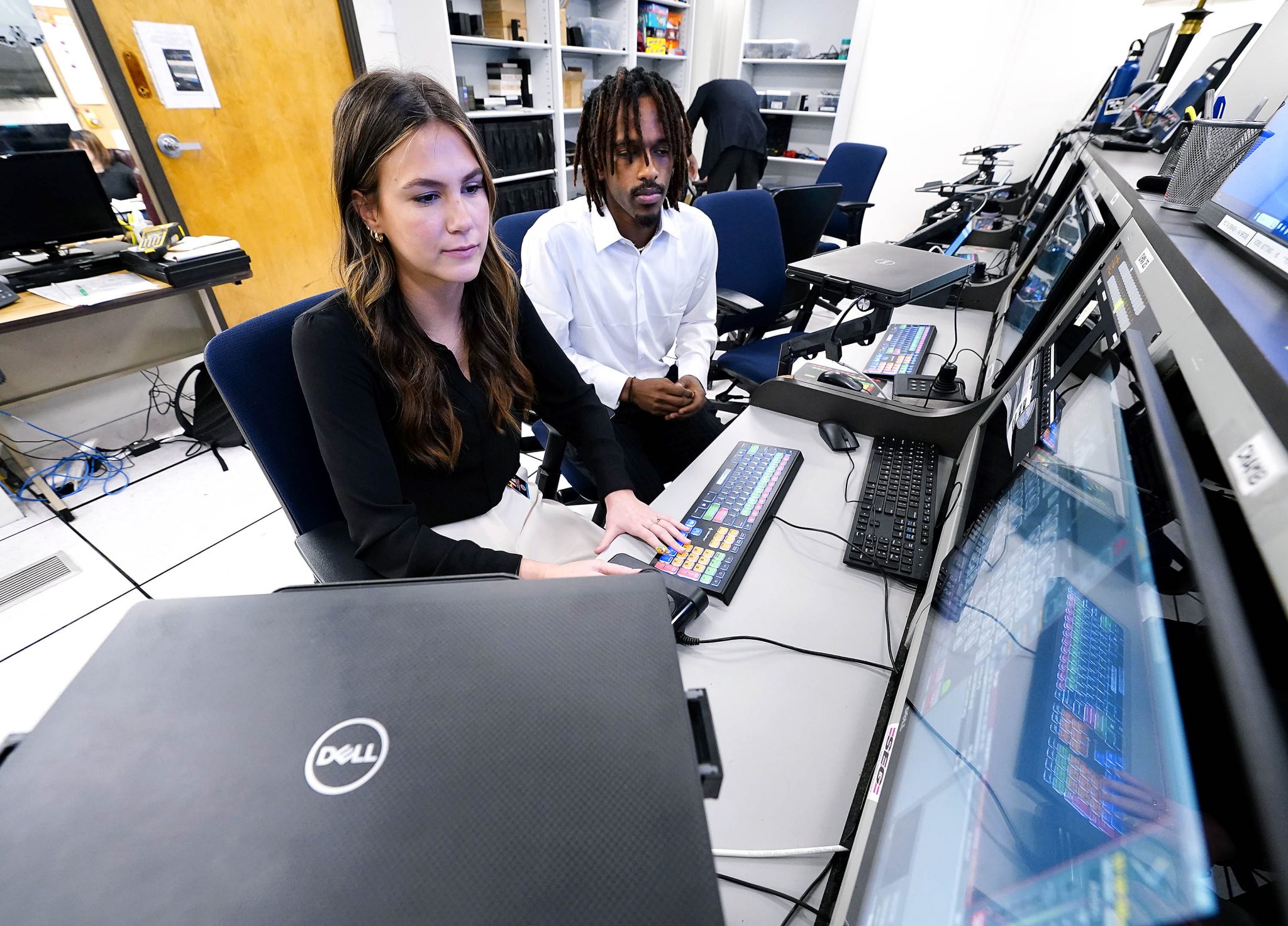 GCU students train their eyes on state Capitol - GCU News