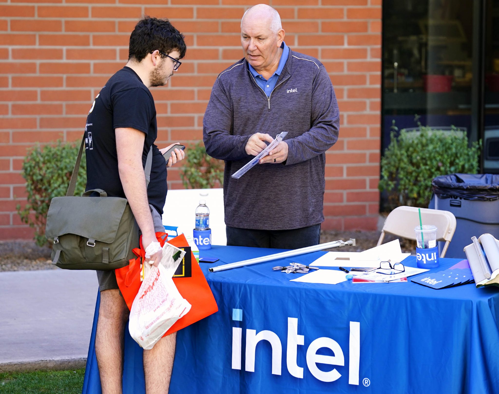 Students chip away at job possibilities on Semiconductor Day - GCU News