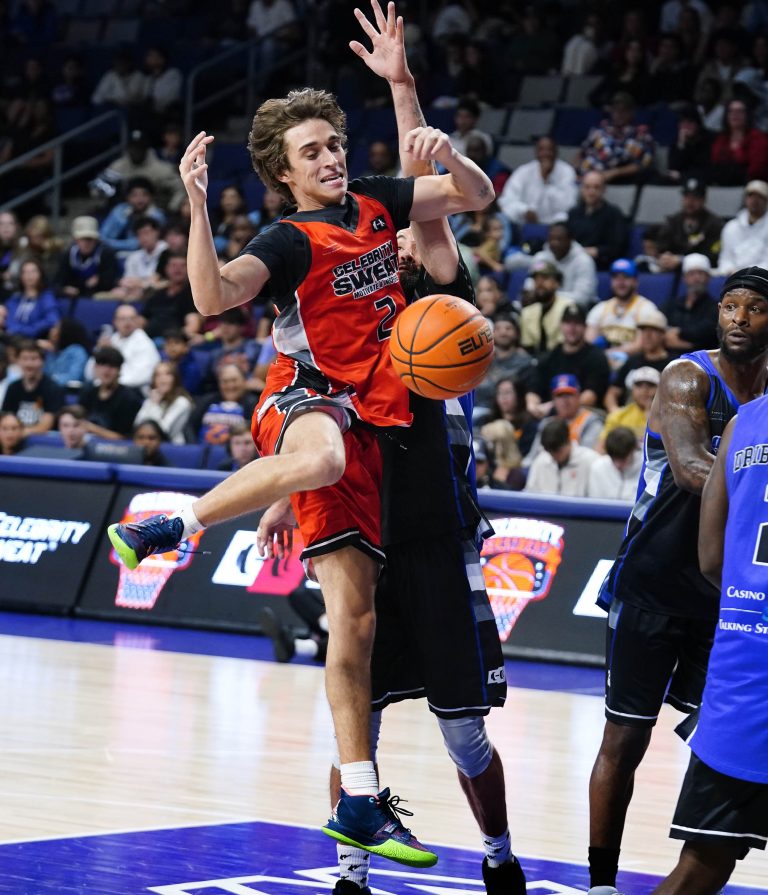 Celebrity Sweat Slam Jam basketball game - GCU News