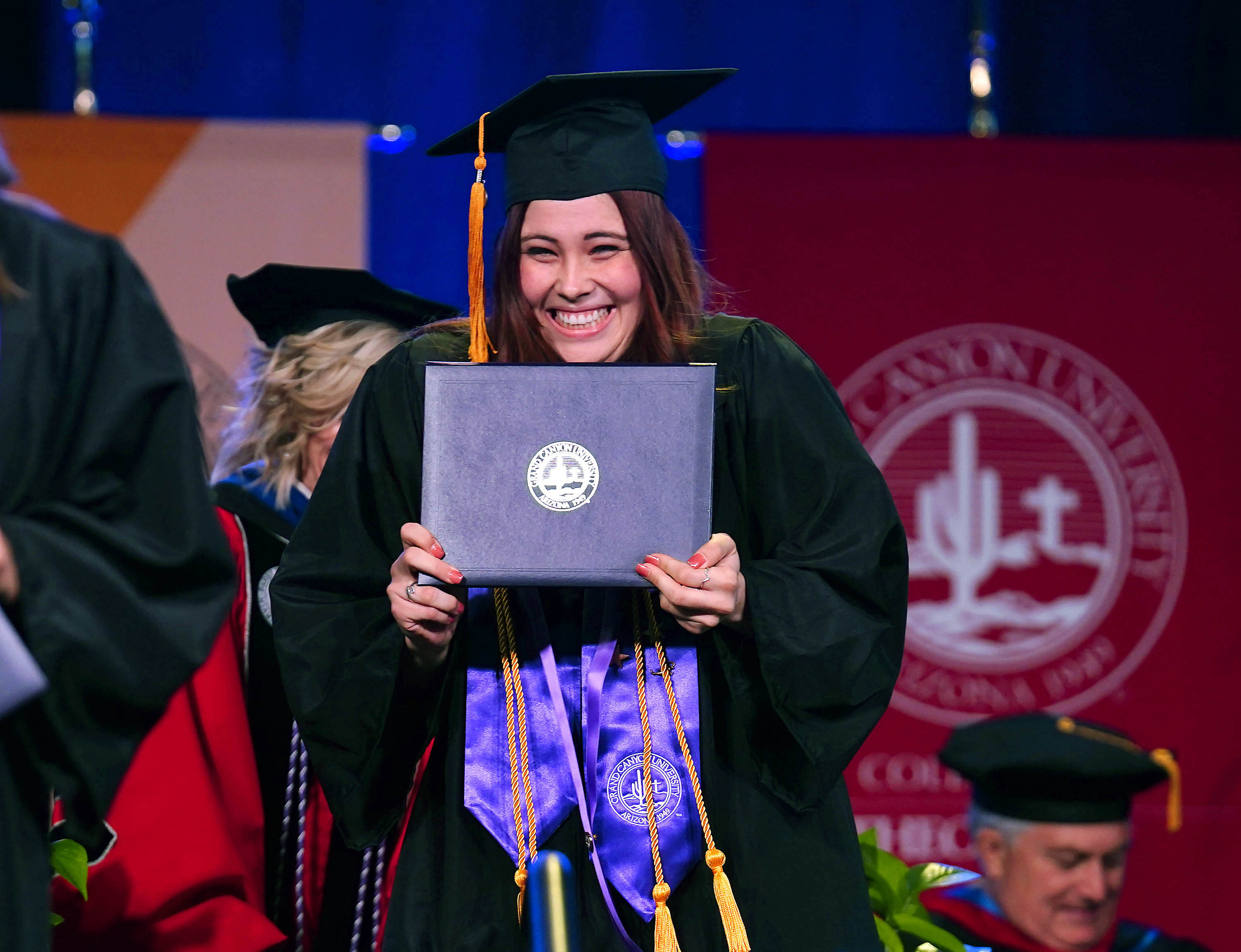 Nursing graduate to mom: 'I know she sees me and is proud of me' - GCU News