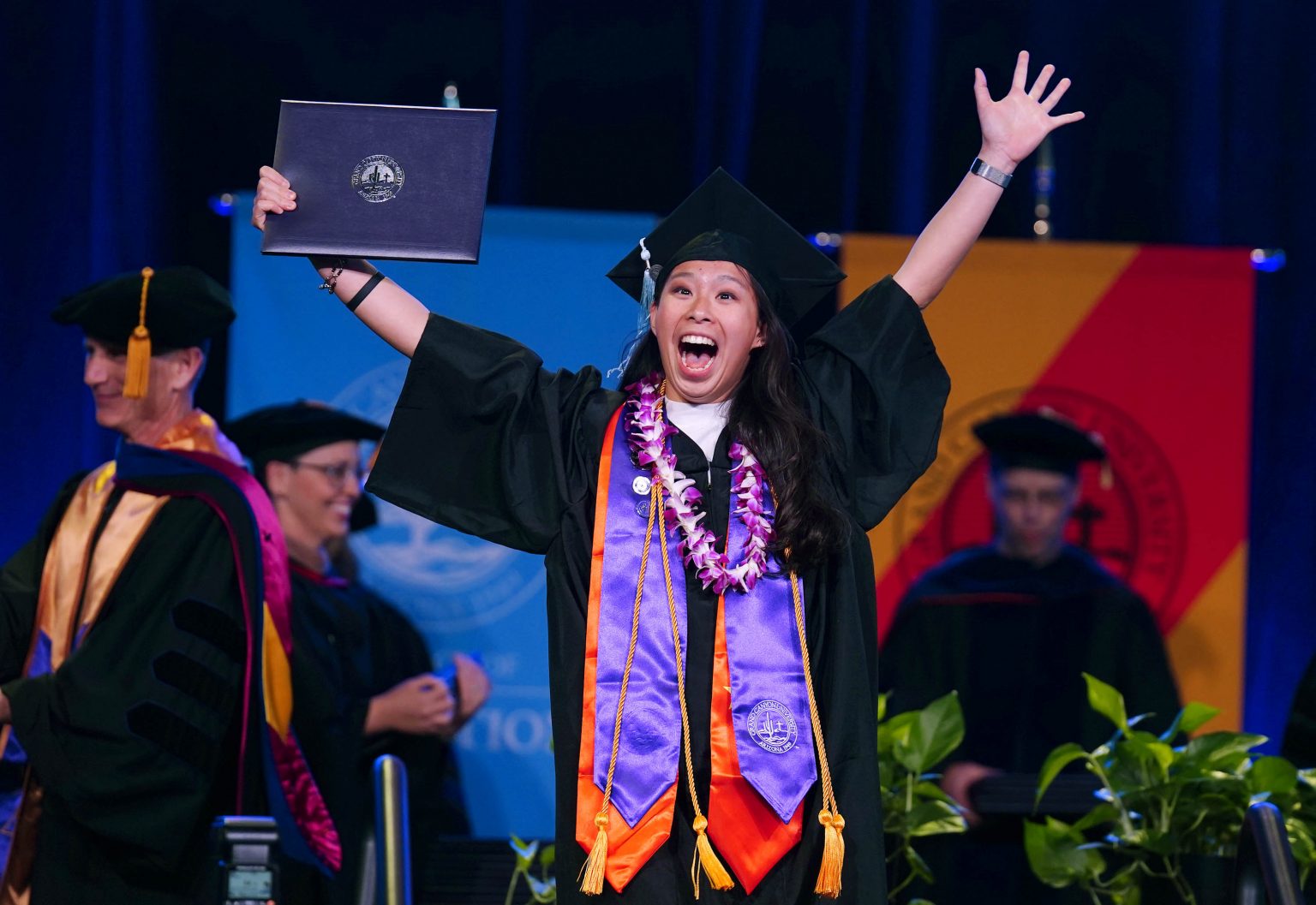 Spring 2024 Commencement (traditional): Friday evening ceremony - GCU News