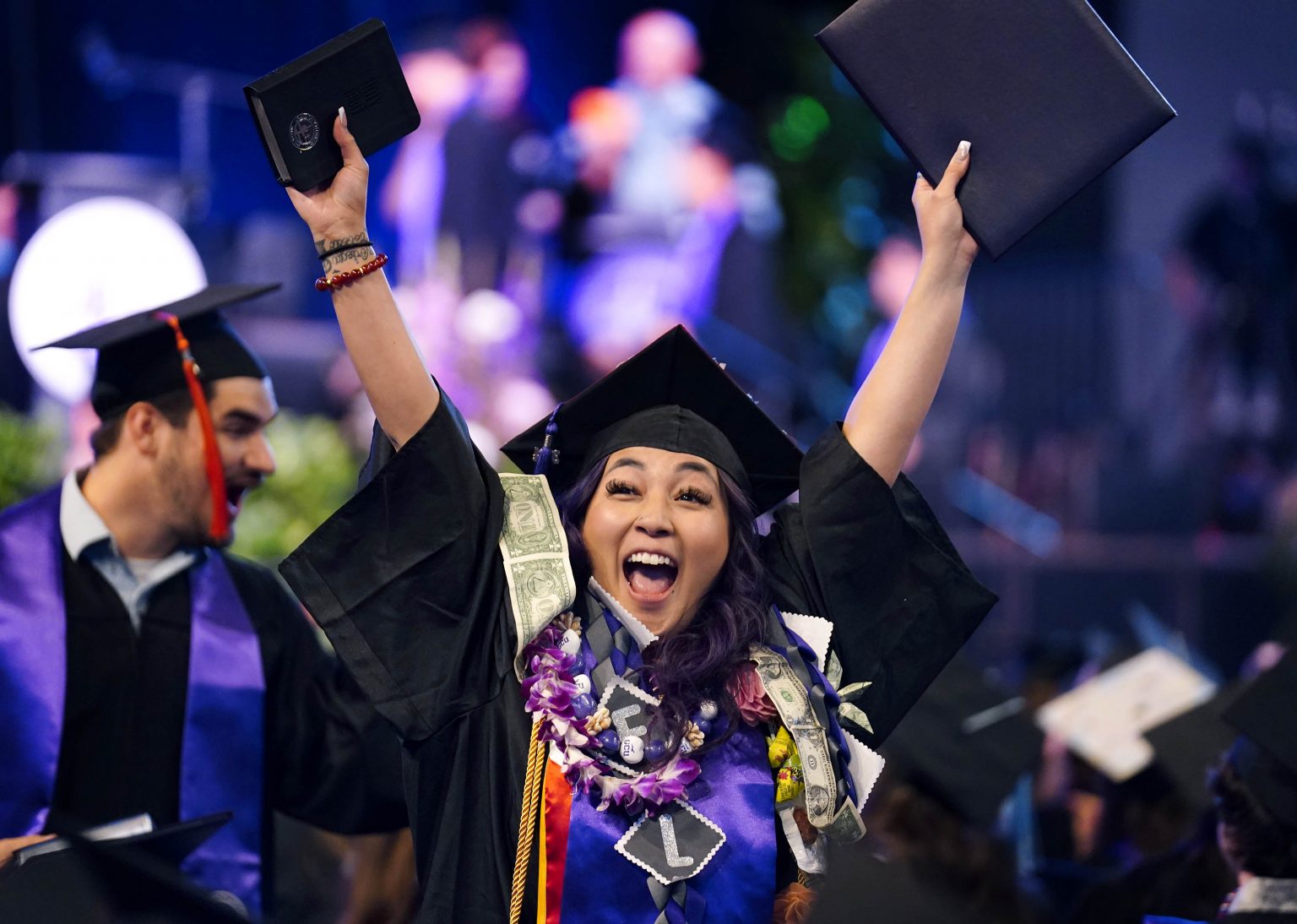 Spring 2024 Commencement (traditional): Friday evening ceremony - GCU News