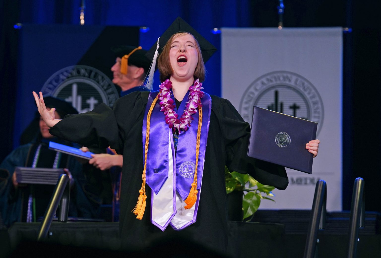 Spring 2024 Commencement (traditional): Friday morning ceremony - GCU News