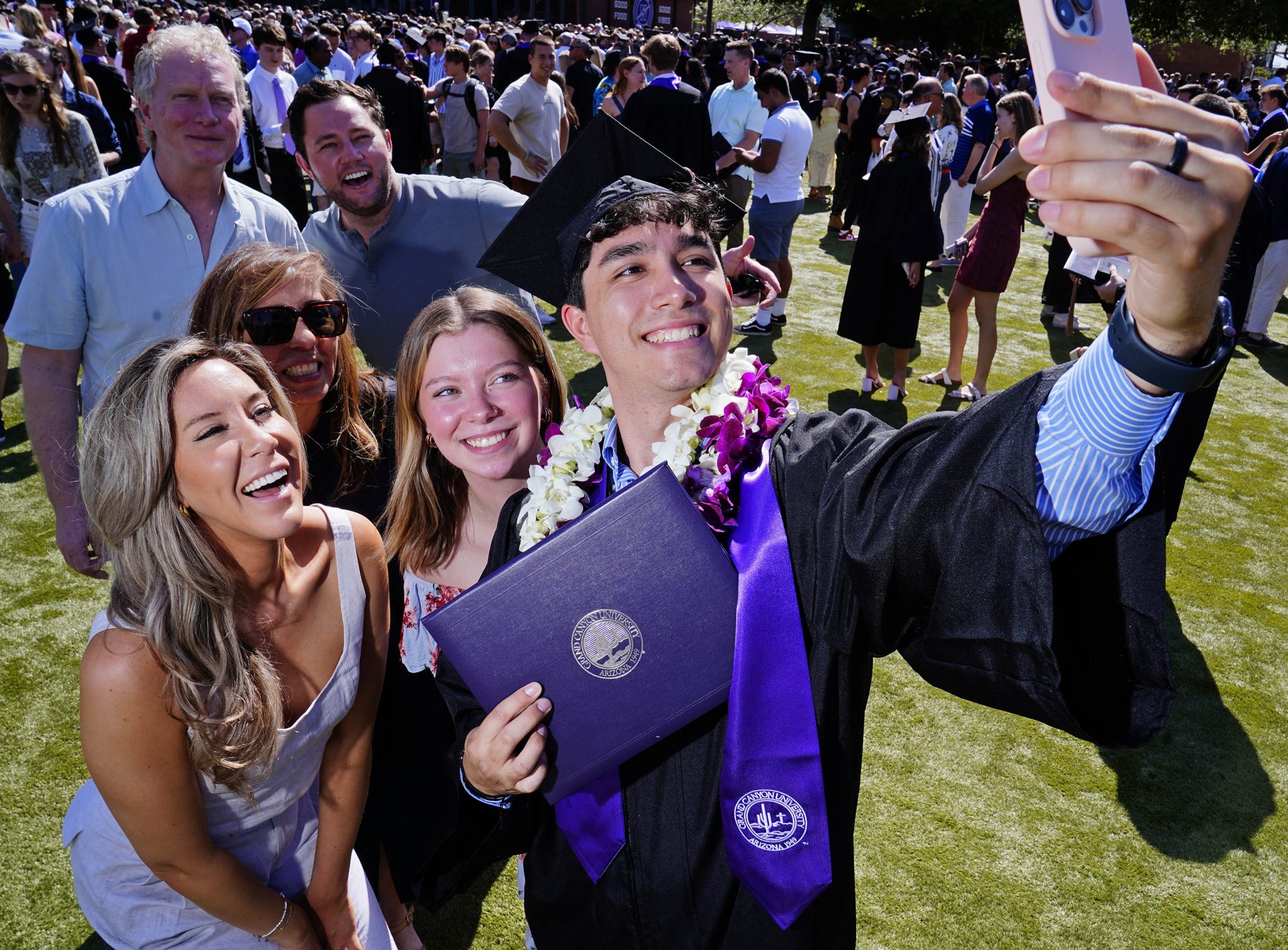 Spring 2024 Commencement (traditional), Thursday afternoon ceremony ...