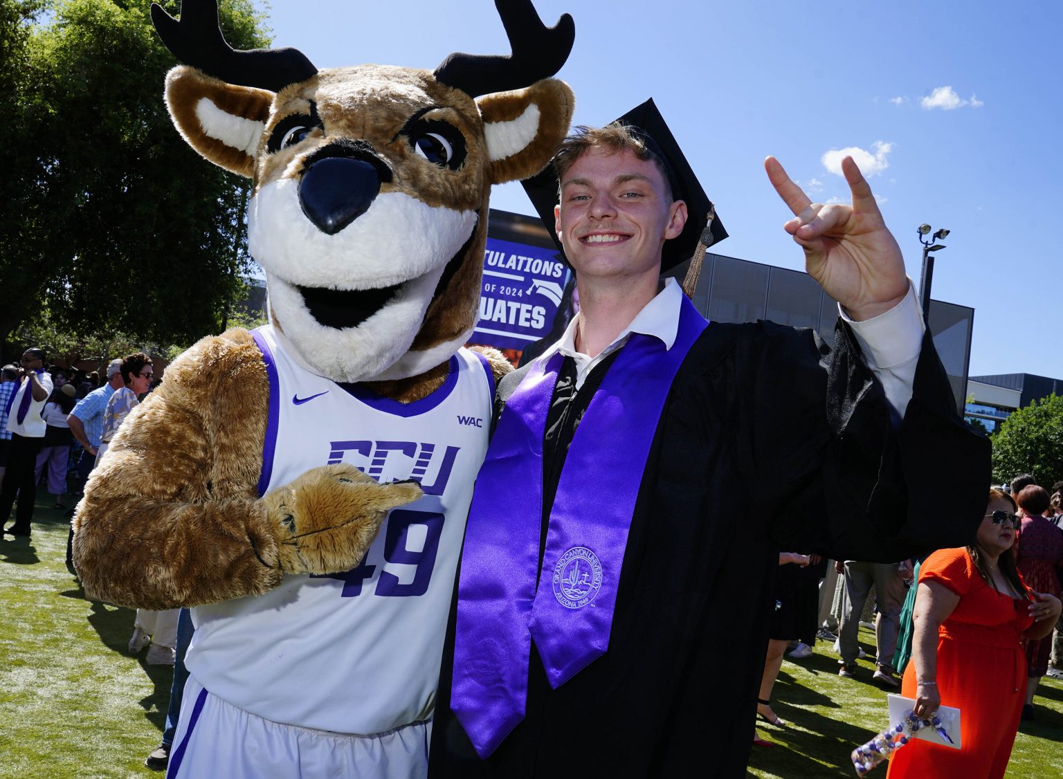 Spring 2024 Commencement (traditional), Thursday afternoon ceremony ...