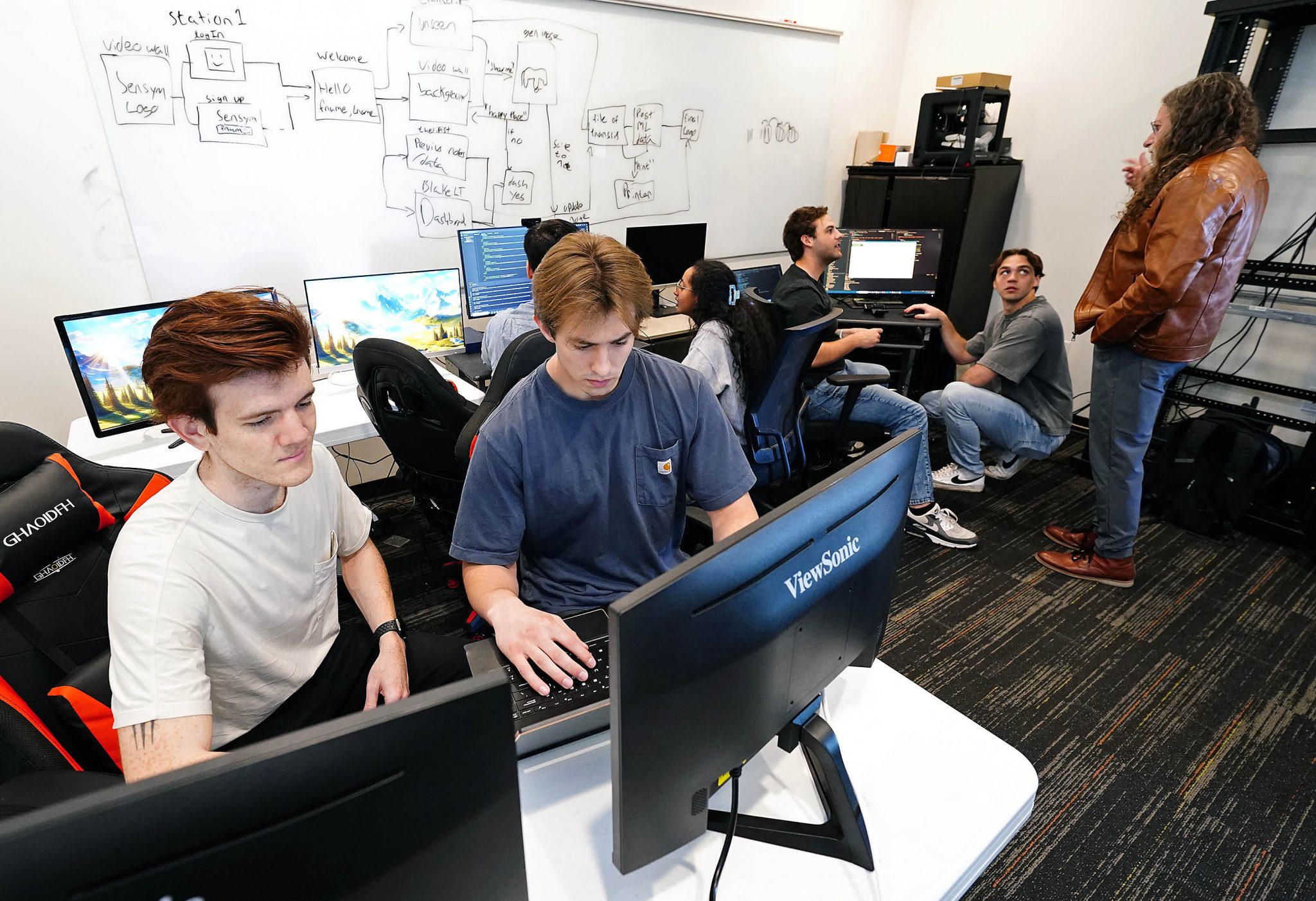 From rocket design to AI, research program gives undergrads a boost - GCU News