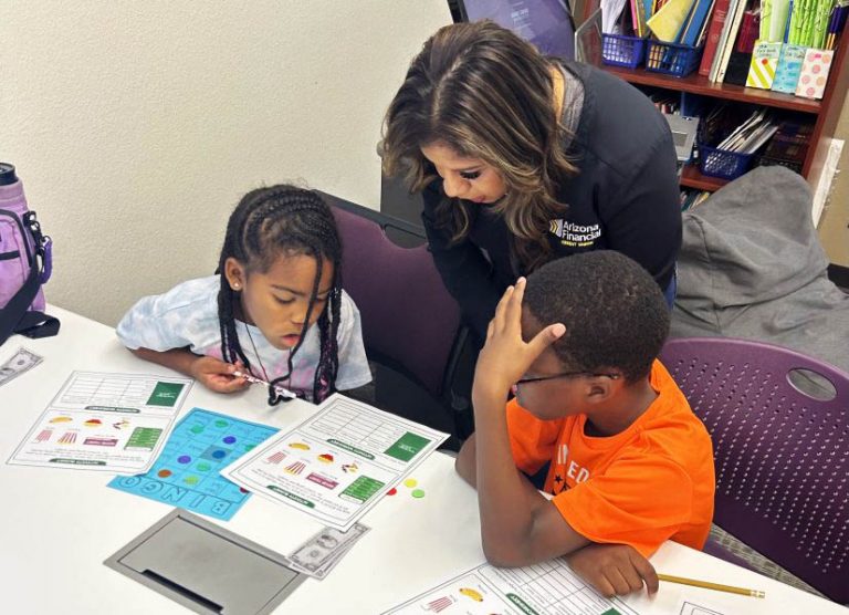 Workshop helps K-12 students bank on financial success - GCU News