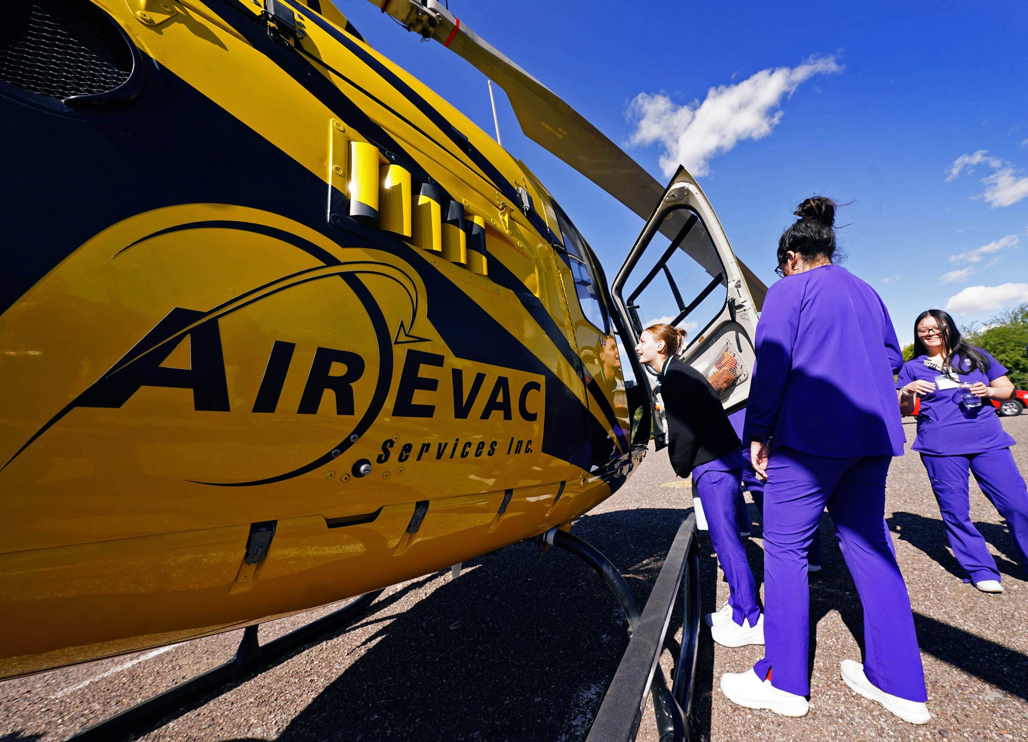 Flight nurse, paramedic visit ABSN site - GCU News