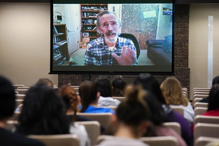 Speaker urges, in stressful times, to touch the real world but learn to detach - GCU News