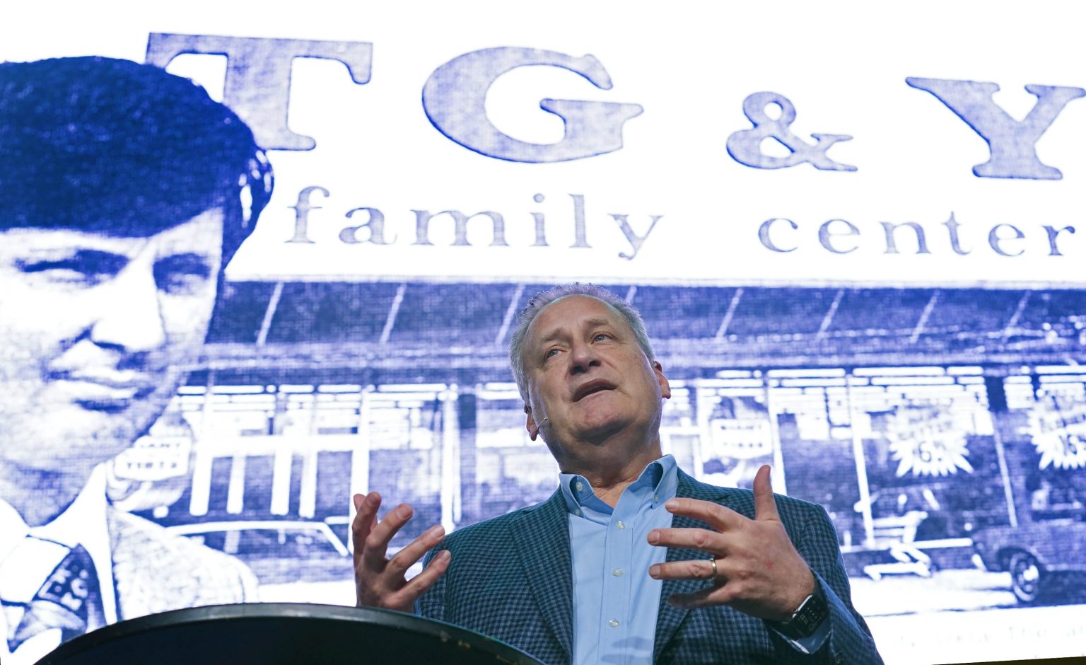 Chapel with Steve Green - GCU News