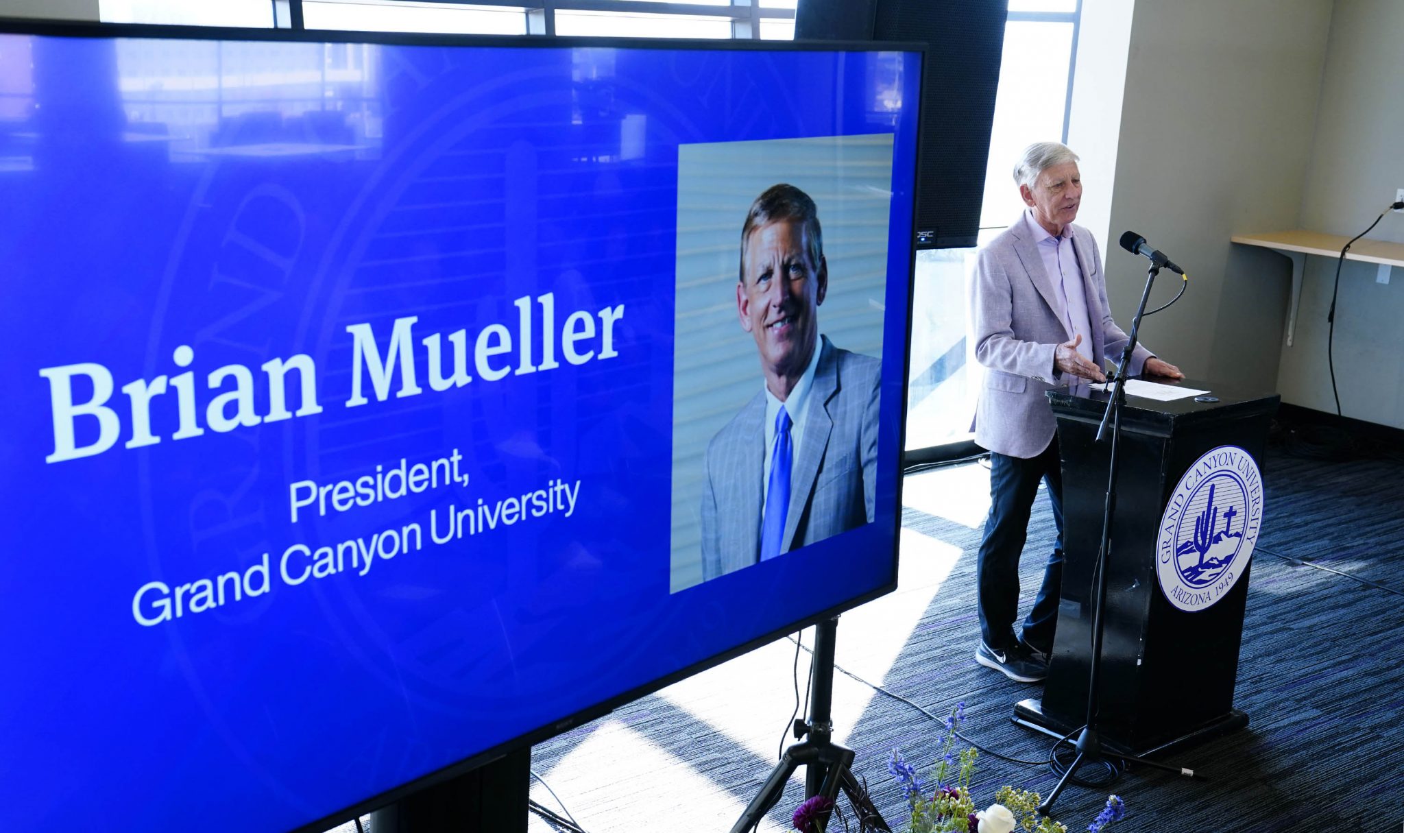 GCU alumni become school legacy at Hall of Fame ceremony - GCU News