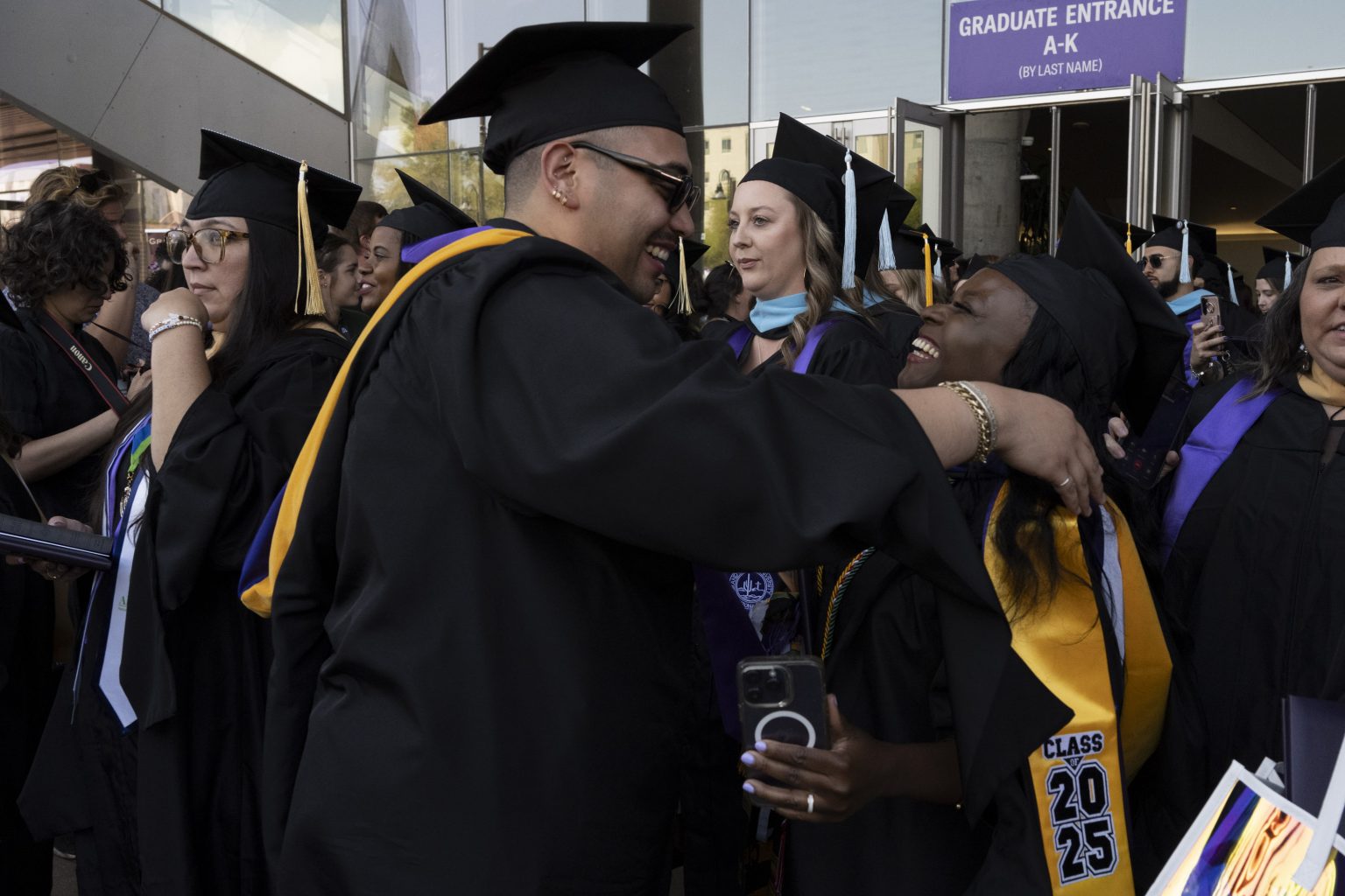 Spring 2025 Commencement (online and cohort), Friday morning ceremony - GCU News